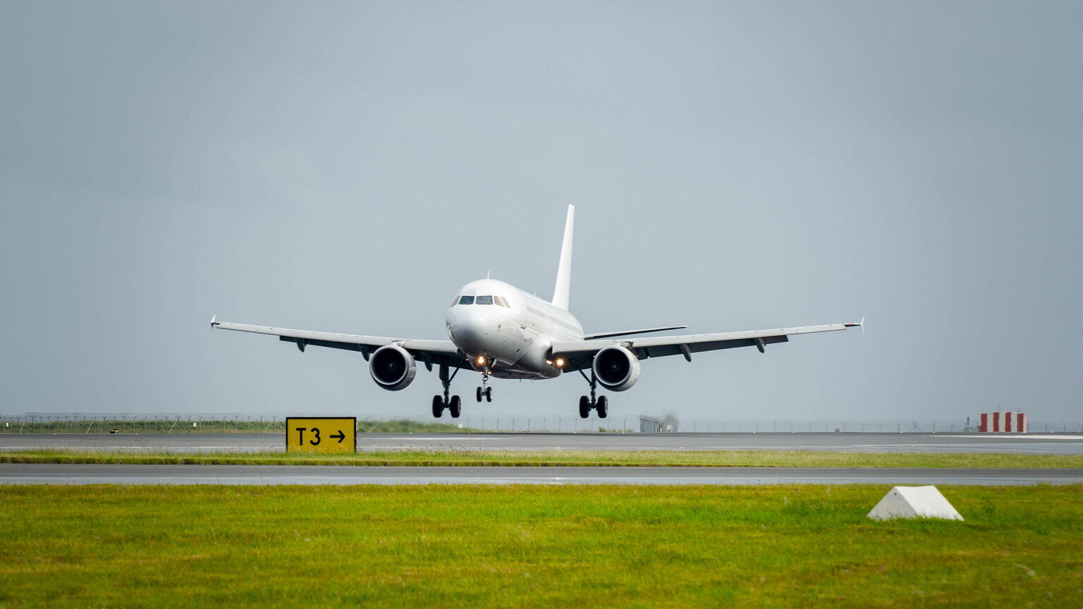 AviaAM Leasing Delivers Skytrans’ First-Ever Airbus A319 - AviaAM ...